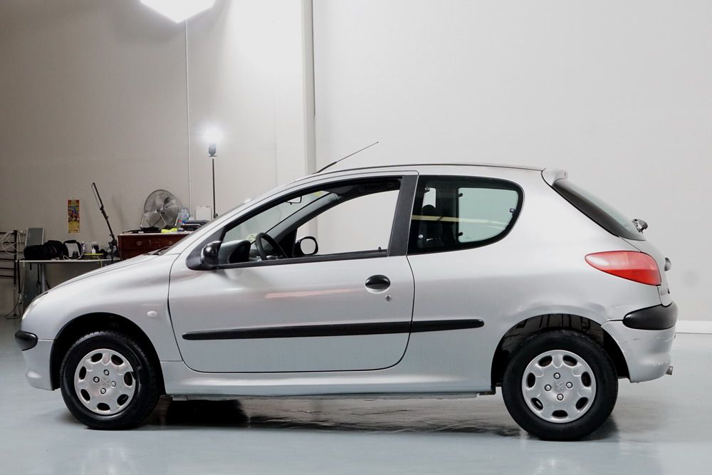 Nueva Recepción: Peugeot 206 1.4 XR Présence. Pocos Kms. Único Propietario. Económico y Garantía ...